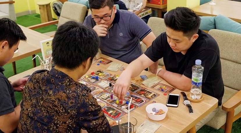 5 Rekomendasi Café Board Game, Bikin Nongkrong Makin Seru - Travel Diva